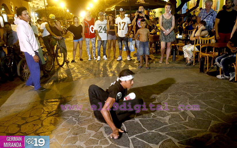 Calle La Calzada, la zona cosmopolita de Granada