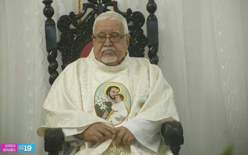 Altagracia celebra 50 años de sacerdocio del Padre Gabriel