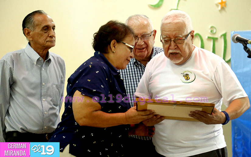 Música, canto y gastronomía nicaragüense en honor al Padre Gabriel