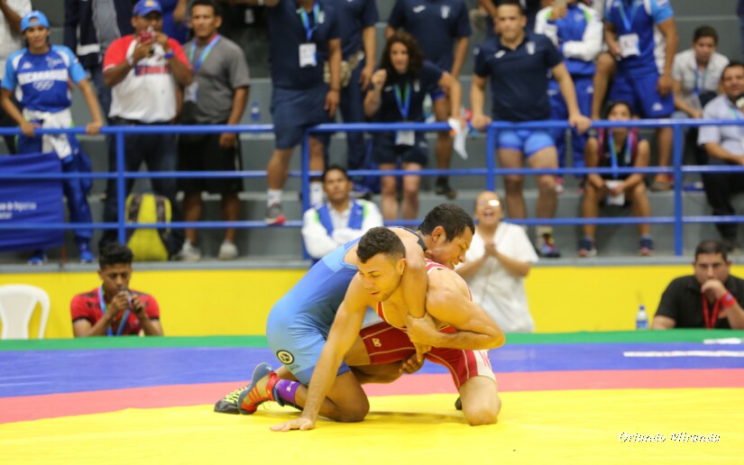 Nicaragua se alza con 4 medallas de plata y un bronce en lucha libre ...