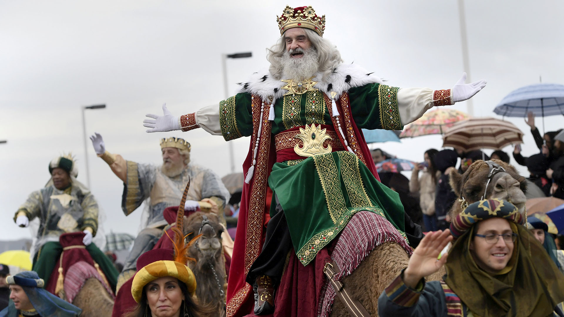 Las fotos de las celebraciones en el mundo por el día de los Reyes Magos