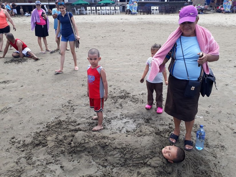 Nicaragüenses disfrutan de las paradisíacas playas de Rivas