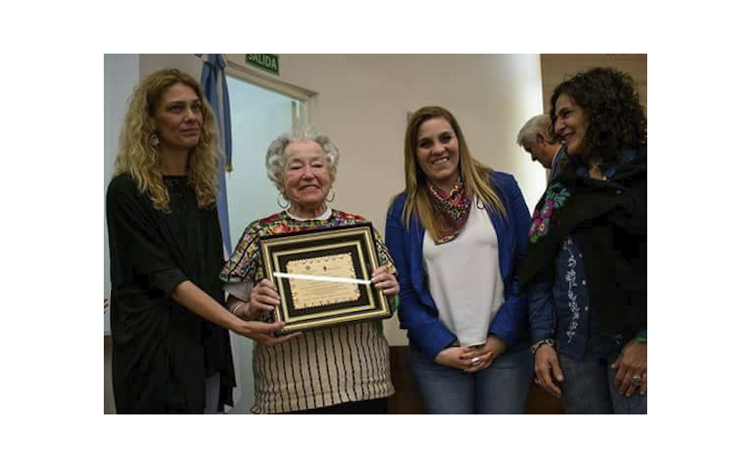 Reconocen en Argentina a la compañera y Dra. María Felisa Lemos