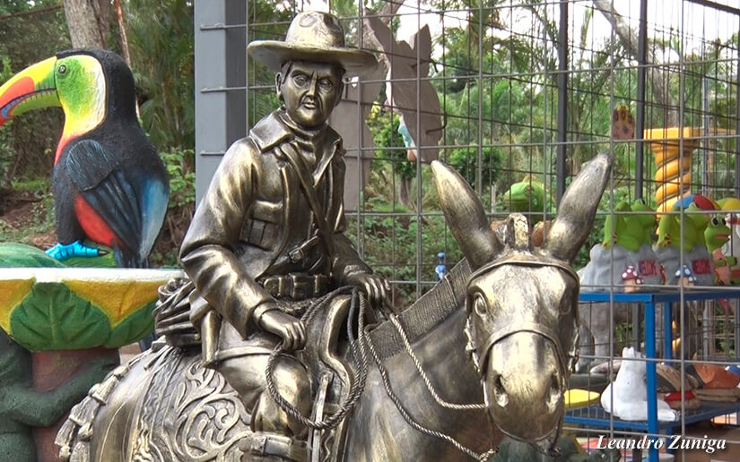 Noel Castillo, el escultor de Catarina desea que Nicaragua se llene del ...