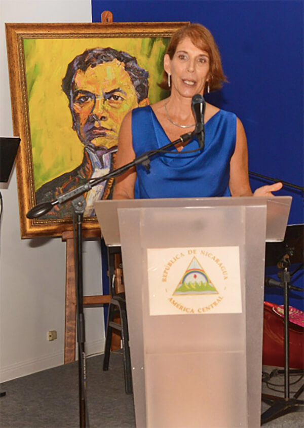 Darío Nuestro, esculturas de María Isabel Scheuch