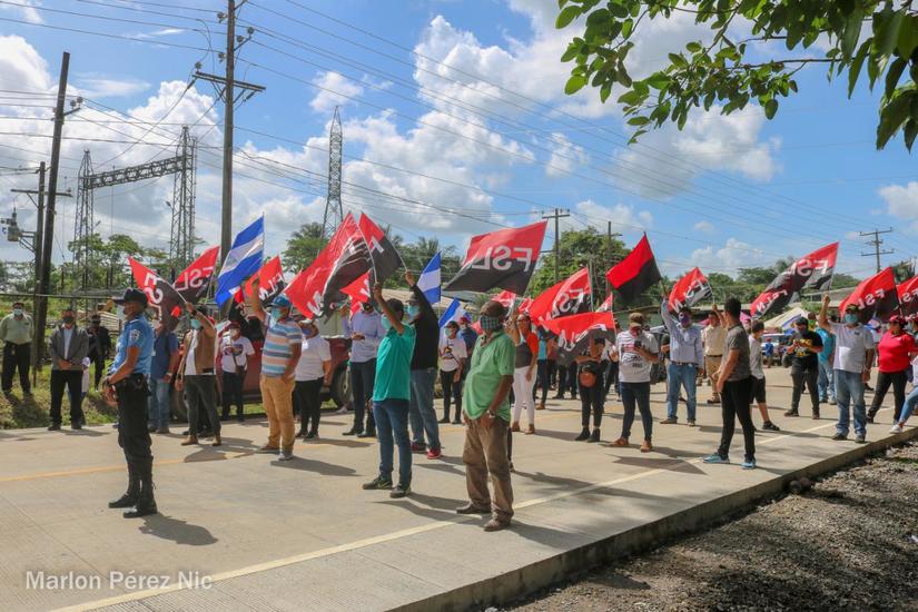 Inauguran calle de acceso a Siuna