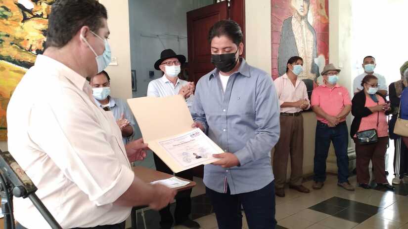 Celebran acto de graduación de la Escuela Nacional de Artes Plásticas ...