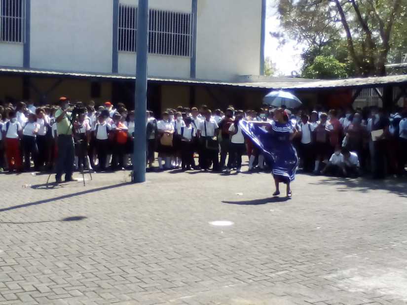Instituto Ramírez Goyena celebra el Día del Amor y la Amistad