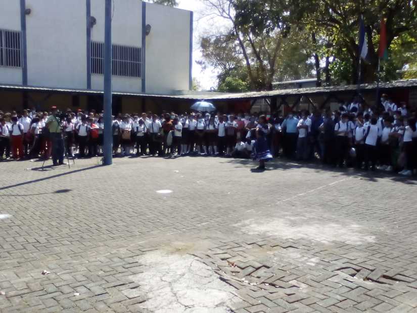 Instituto Ramírez Goyena celebra el Día del Amor y la Amistad