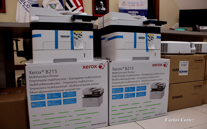 Telcor entrega al Ministerio de Salud equipos tecnológicos