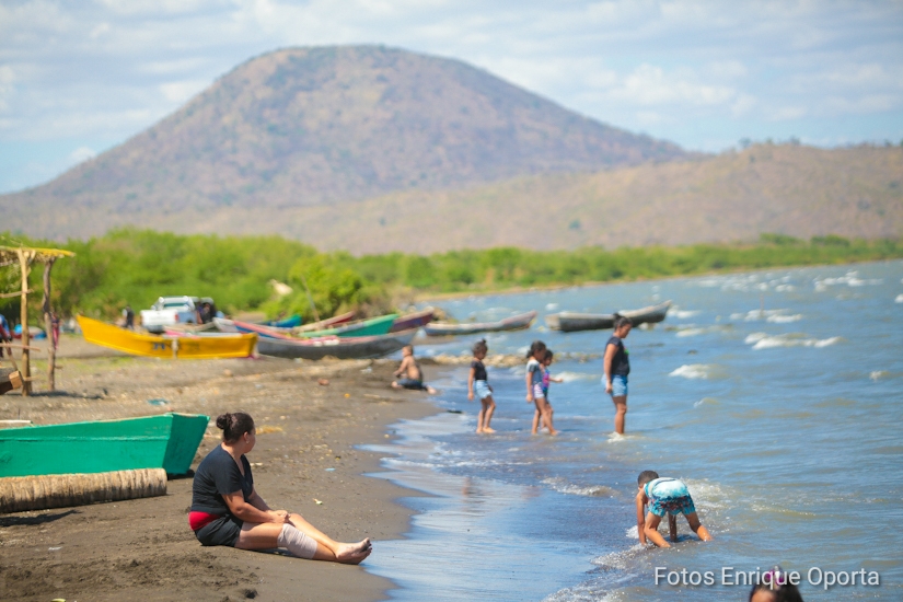 Veraneantes visitan destinos turísticos de Nagarote y La paz Centro