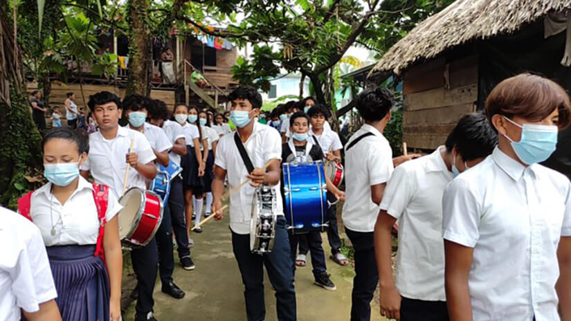 (+FOTOS): Estudiantes de Rama Cay reciben instrumentos musicales