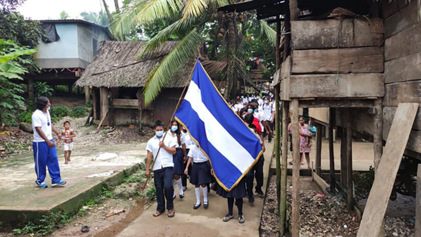 (+FOTOS): Estudiantes de Rama Cay reciben instrumentos musicales