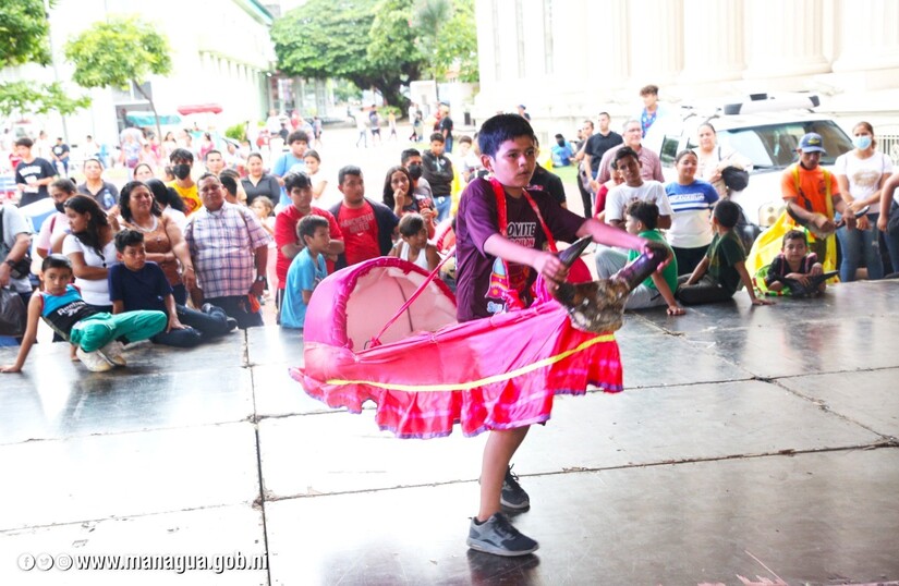 Realizan concurso de vaquitas culonas y la vaca más guapa “Chica Vaca”