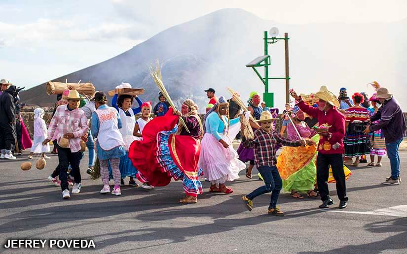 Volcán Masaya cuenta con muchos atractivos para turistas nacionales y ...