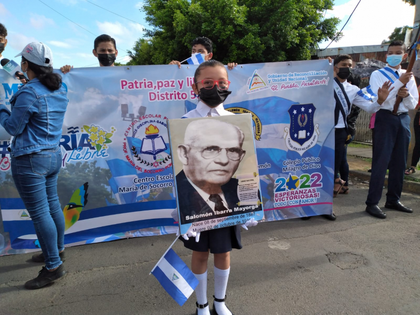 Centros educativos de Managua participan en tercer desfile escolar patrio