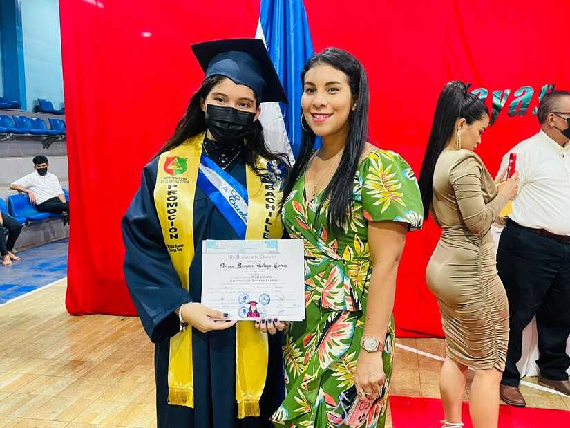 Más de 300 estudiantes reciben su diploma de bachiller en el Instituto ...