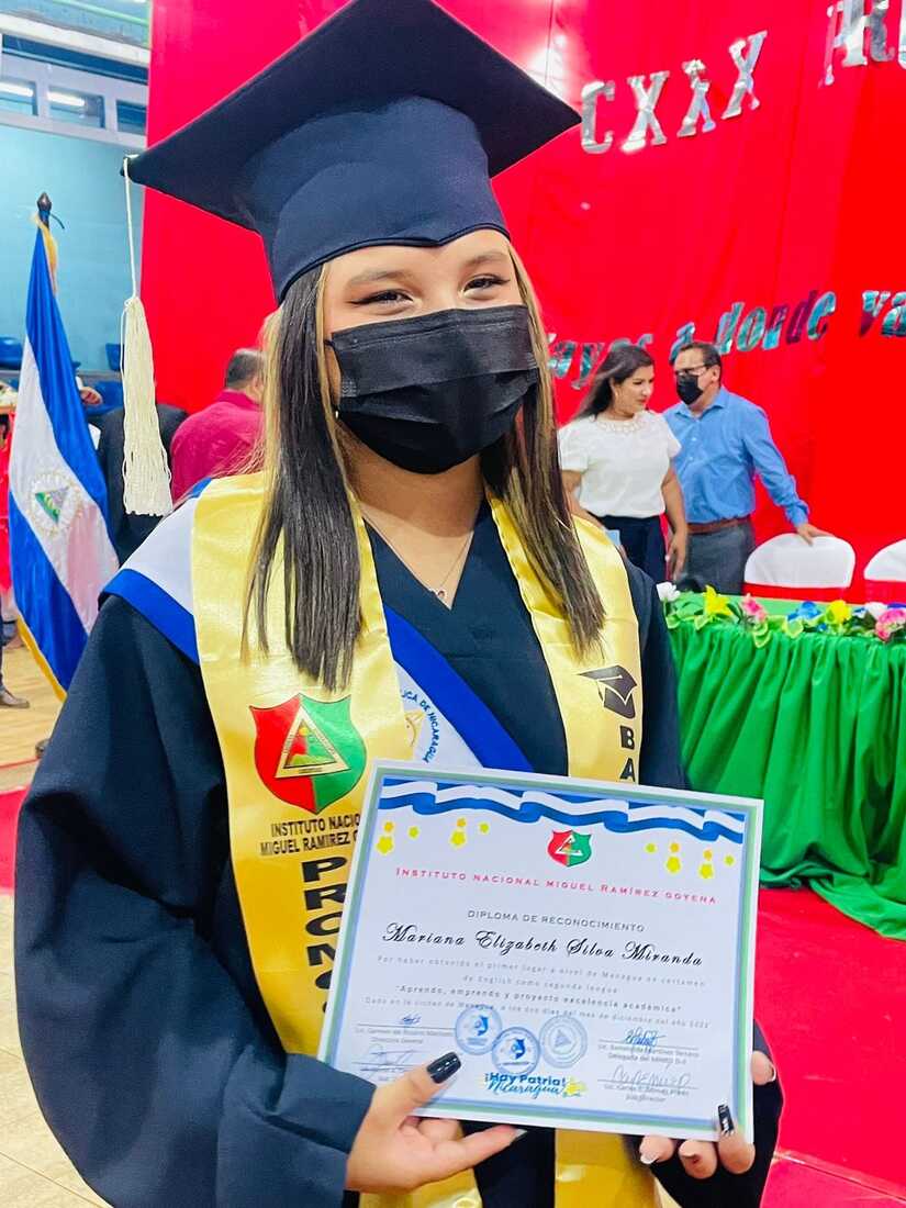 Más de 300 estudiantes reciben su diploma de bachiller en el Instituto ...