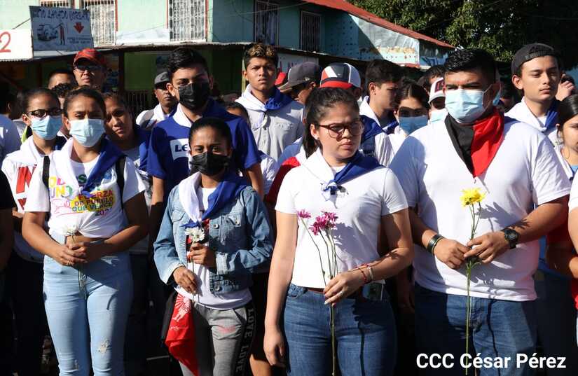 Leonel Rugama vive en un pueblo que no se rinde jamás