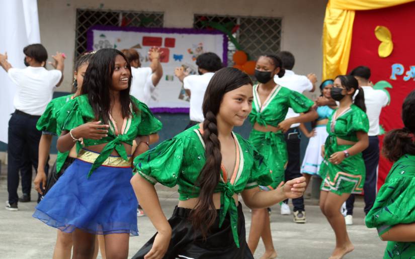Colegio República de Argentina celebra la fiesta del Tululu