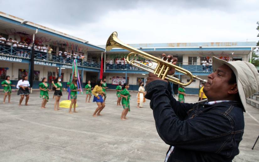 Colegio República de Argentina celebra la fiesta del Tululu