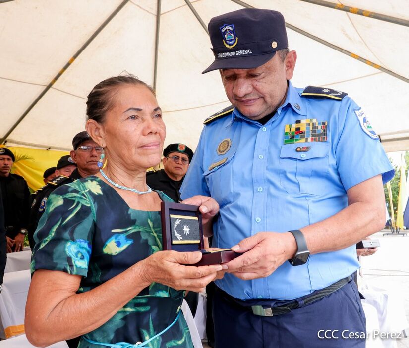Policía Nacional asciende en grado a 500 oficiales de la DOEP en Managua