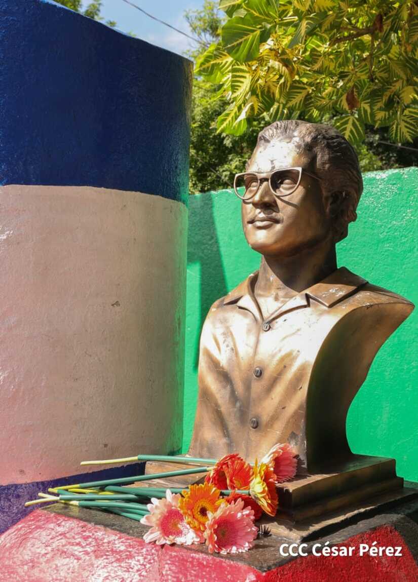 Realizan caminata y ofrenda floral en honor al Comandante Pedro Aráuz ...