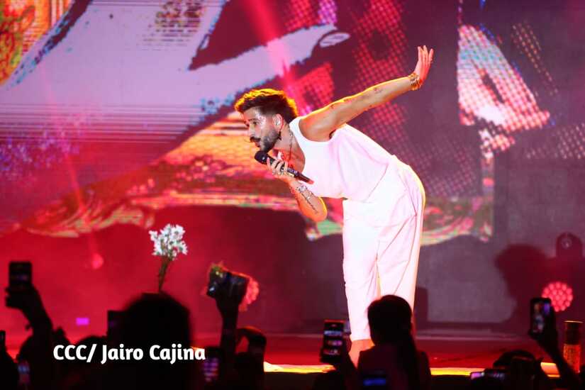 Camilo cautiva a los nicaragüenses con espectacular concierto