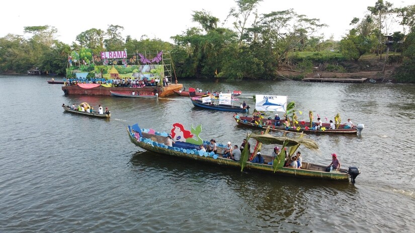 Celebran V edición del Carnaval Acuático en El Rama