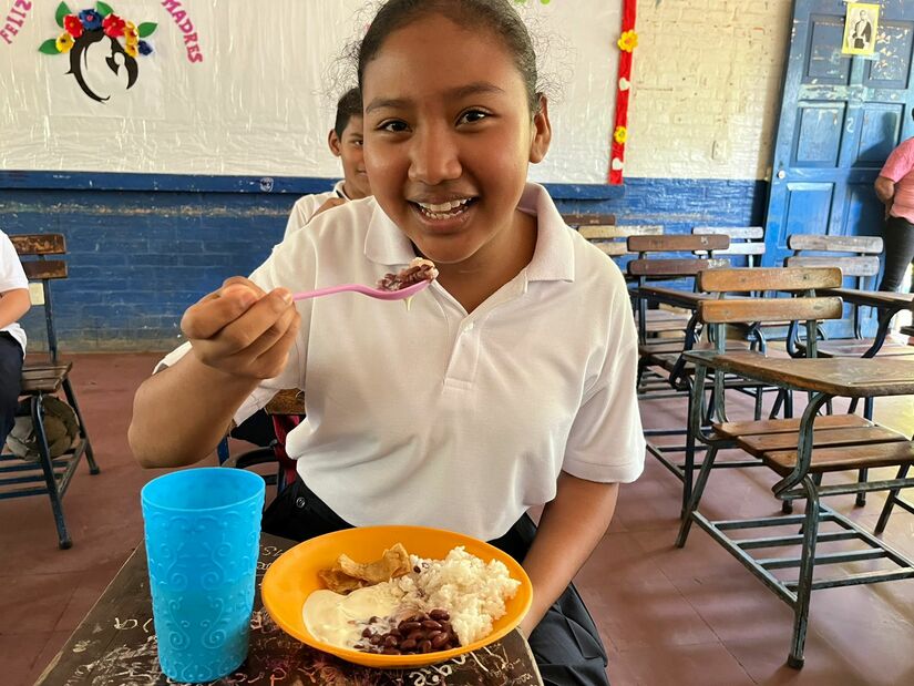 Inicia segunda entrega de merienda escolar en colegios de Managua