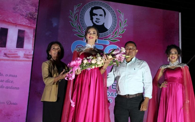 Taniuska López es coronada como Musa Dariana 2023 en Ciudad Darío