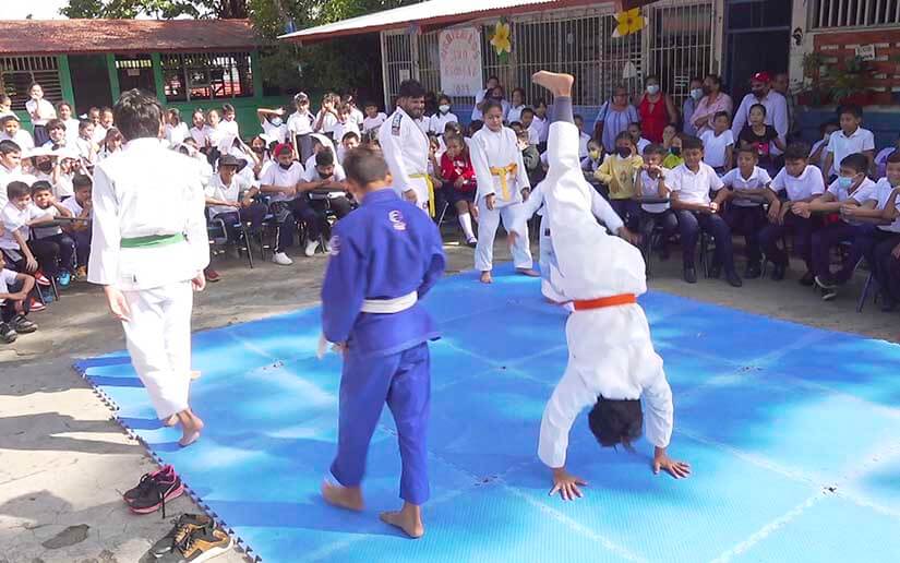 Mined promueve la práctica de Judo entre los estudiantes