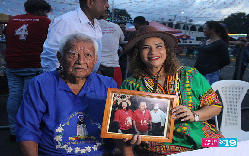 Celebran 48 años del tradicional Palo Lucio de Chema Pelón