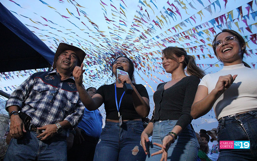 Celebran 48 años del tradicional Palo Lucio de Chema Pelón