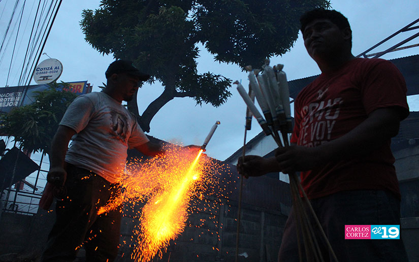 Celebran 48 años del tradicional Palo Lucio de Chema Pelón