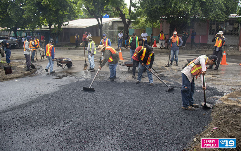ALMA completa proyecto de calles pavimentadas en el barrio Manuel Fernández