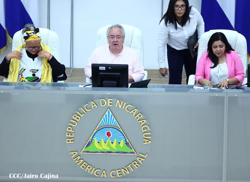 Asamblea Nacional celebra sesión en homenaje al Héroe Garífuna Joseph ...