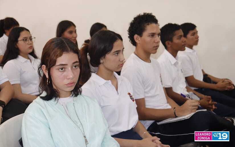 Resaltan y analizan el valor cultural de El Güegüense en Diriamba