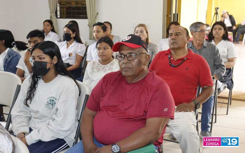 Resaltan y analizan el valor cultural de El Güegüense en Diriamba