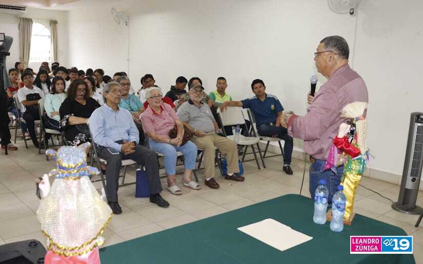 Resaltan y analizan el valor cultural de El Güegüense en Diriamba