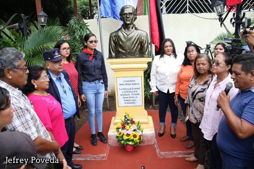 Diriomo rinde homenaje al Comandante Pedro Aráuz Palacios a 46 años de ...