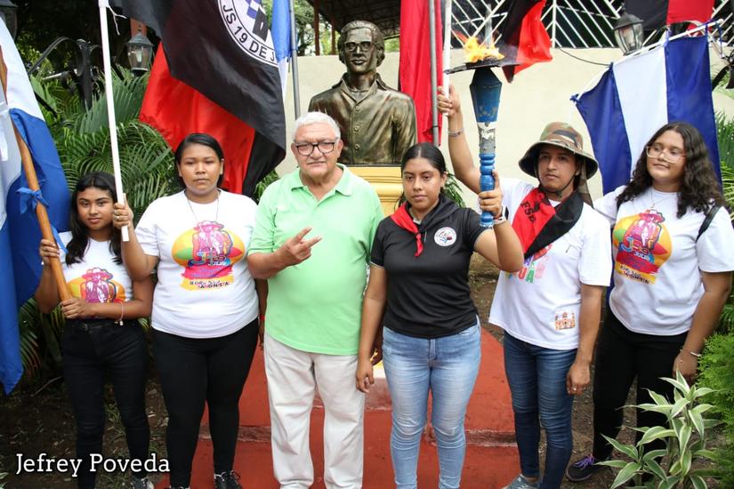 Diriomo rinde homenaje al Comandante Pedro Aráuz Palacios a 46 años de ...