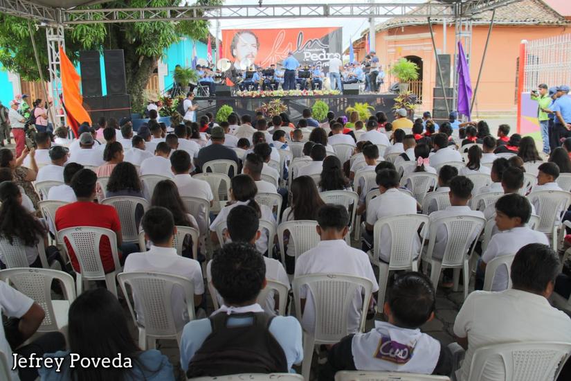 Diriomo rinde homenaje al Comandante Pedro Aráuz Palacios a 46 años de ...