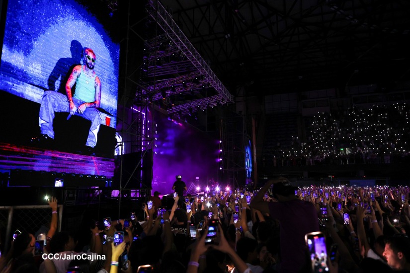 Mora conquistó a la juventud nicaragüense con un concierto sensacional
