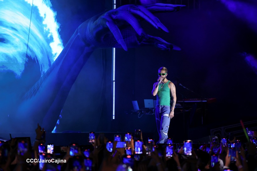 Mora conquistó a la juventud nicaragüense con un concierto sensacional