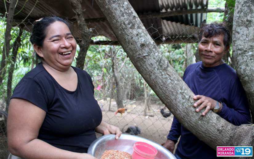 Doña Inés y don Pascual, el matrimonio campesino que estudió en la ...