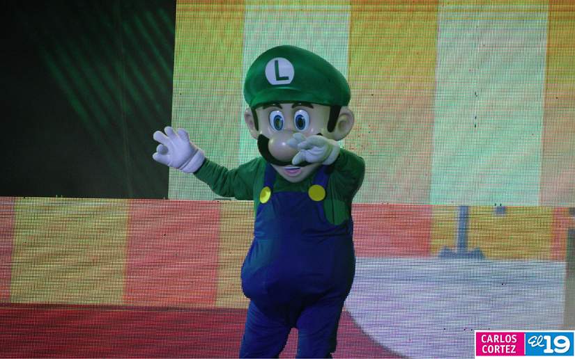 Show de Mario Bros llevó alegría a miles de niños y niñas nicaragüenses