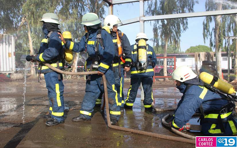 Bomberos Unidos rinden homenaje al Comandante Tomás Borge