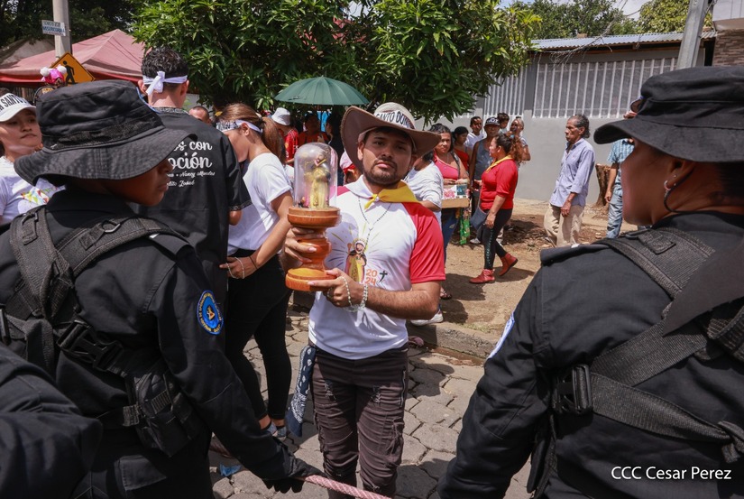 Santo Domingo de Guzmán va rumbo a su morada en Las Sierritas