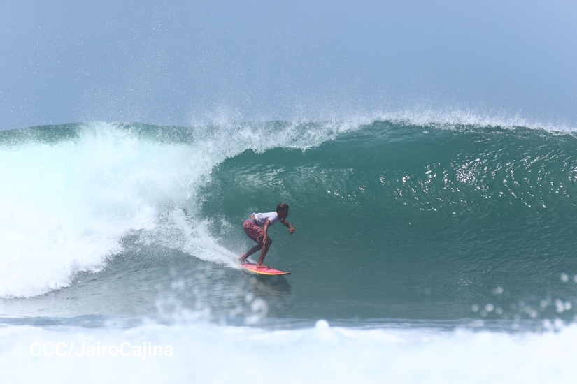 Los Resano dominan Torneo Nacional de Surf de Nicaragua en Tola, Rivas